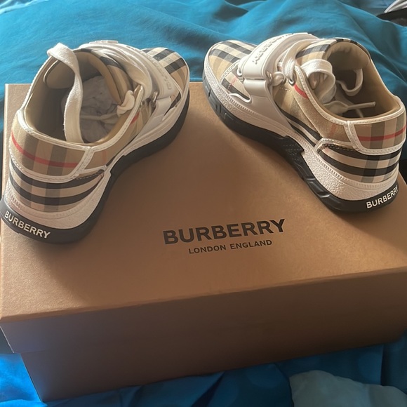 Burberry | Shoes | Low Top Burberry Little Kid Sneaker | Poshmark